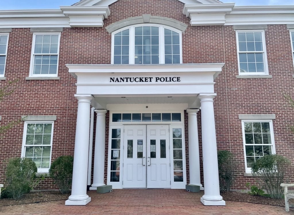 NANTUCKET CURRENT: NANTUCKET POLICE PLANNING FOR BODY CAMERAS ...
