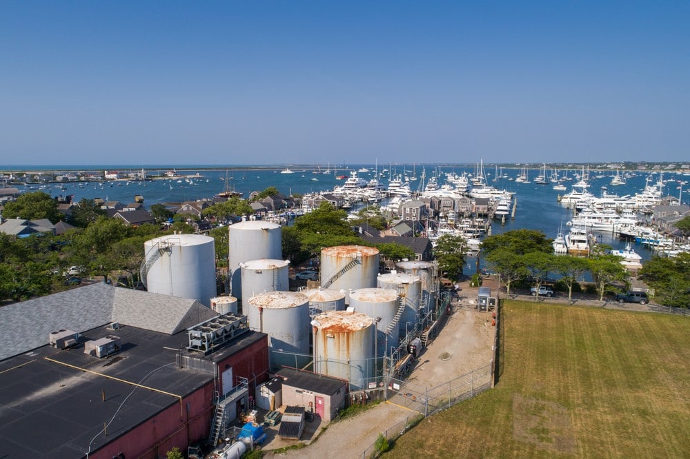 TANKS FOR NOTHING - Nantucket Magazine